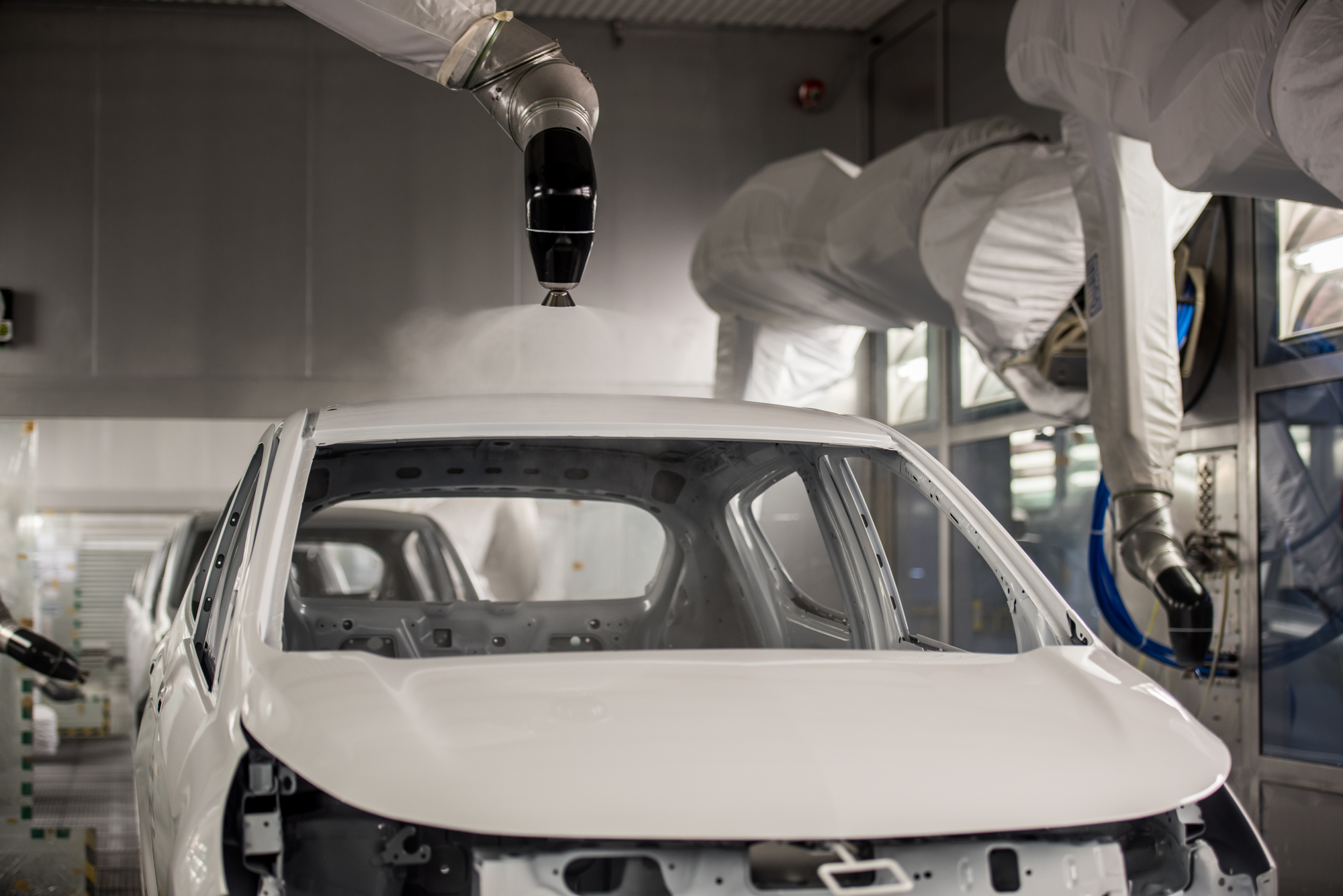 VinFast Car's state-of-the-art paint technology - VinFast Global Community